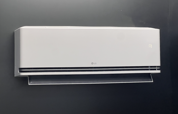 QSY 的想法: LG空调将于2025年4月回归中国市场 | 2025AWE，LG展示了Ai Air系列空调挂机和柜机，这两款空调是LG在韩国本土的高端机型，其实去年AWE，LG就展出过这两款 ...