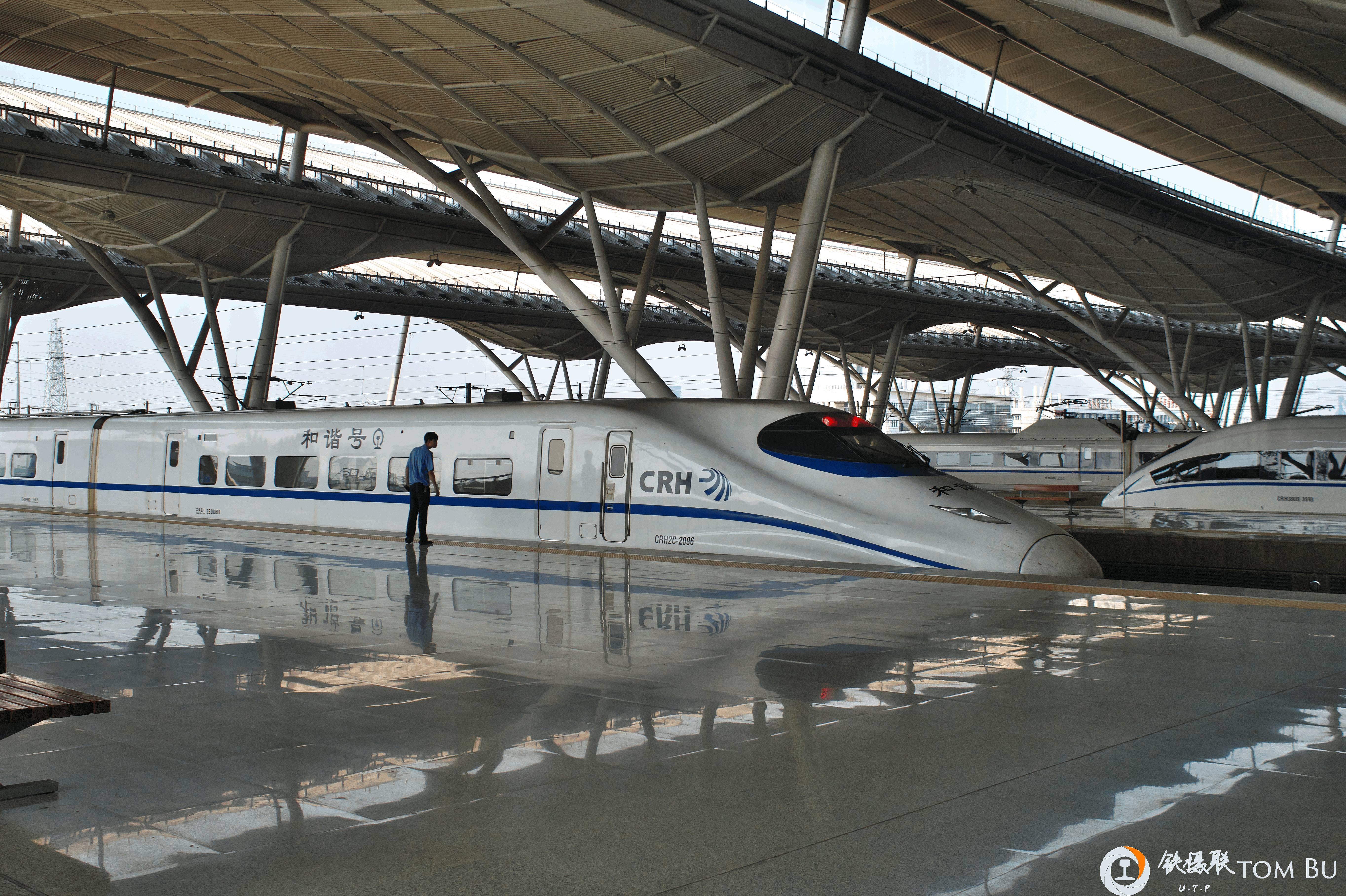 CRH380A和CRH380B有什么区别？ - 知乎