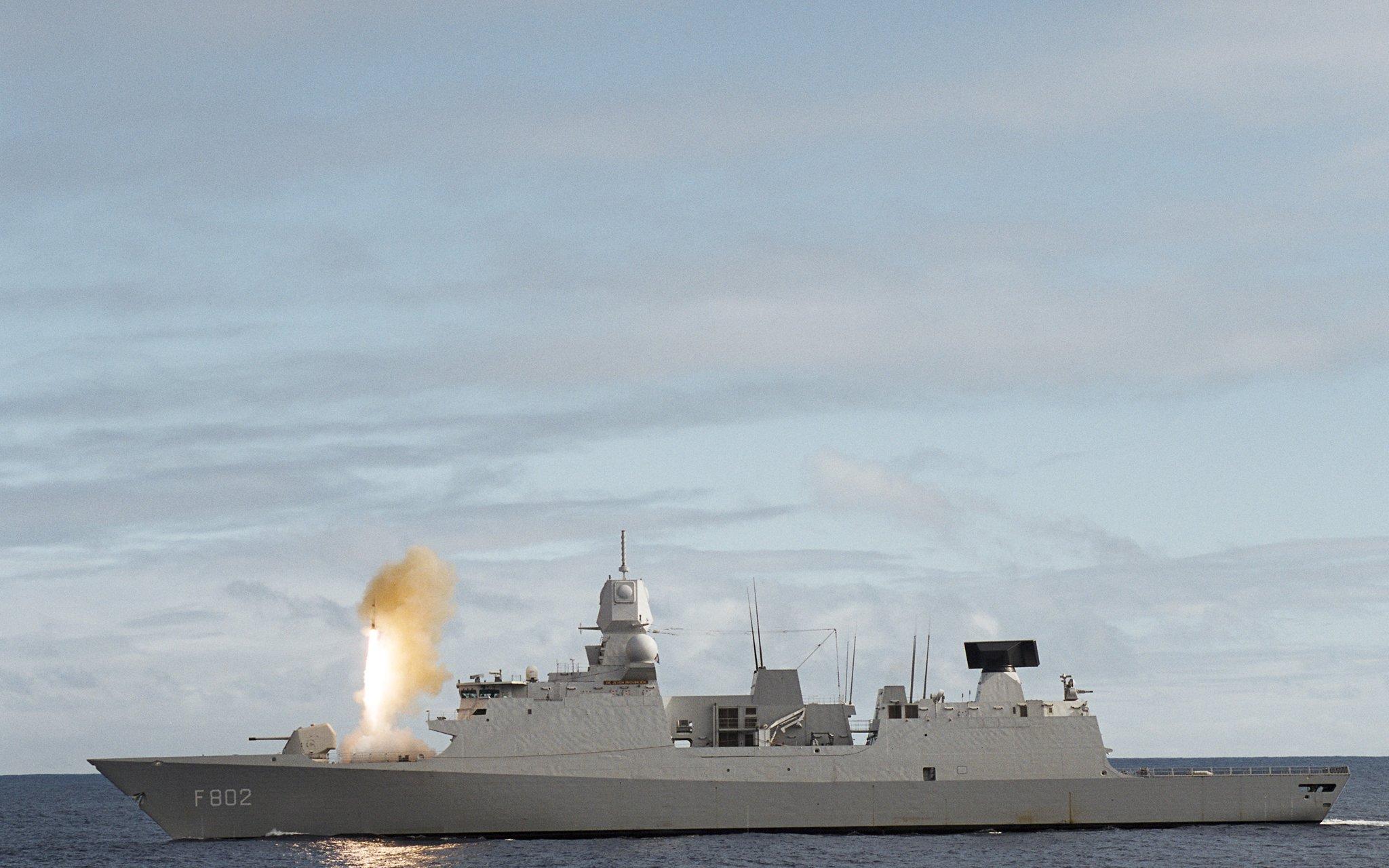 美国宙斯盾舰都使用AN/SPY-1无源相控阵雷达，这种老旧的雷达真的能满足中段拦截和区域防空的需求吗？ - 知乎