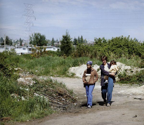 读立研究丨杰夫·沃尔（Jeff Wall）：现代生活的绘者 - 知乎