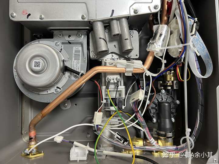 海尔线上k N5和线下tr7两款燃气热水器哪一款比较好？ - 知乎