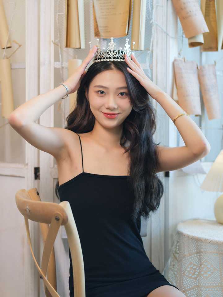 请问富士XF33 1.4和XF56 1.2哪个更值得我入手？ - 知乎