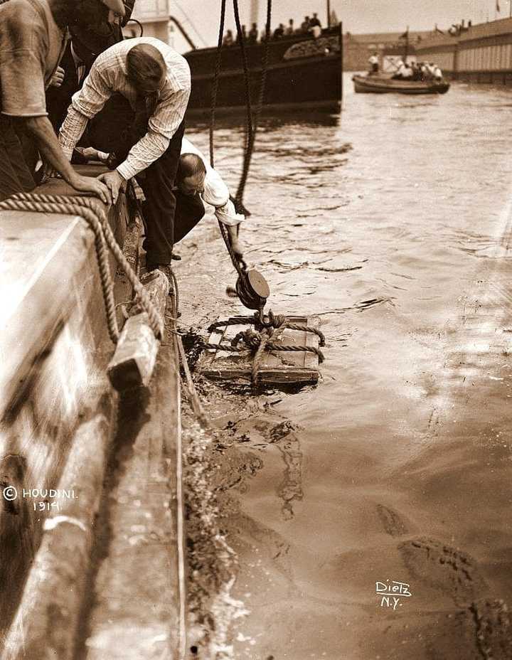 《C++ Primer Plus》中提到Houdini只用转义序列绘制的哈德逊河图是什么样的？ - 知乎