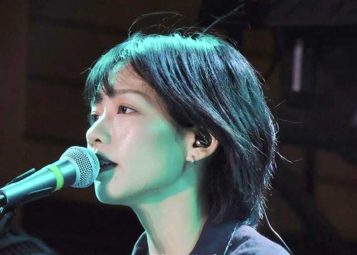 你们怎样评价房东的猫主唱王心怡的颜值呢? - 知乎