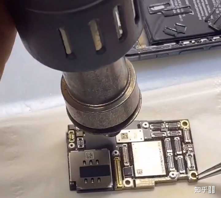 iPhone12黑屏重启，分析中出现panic- base日志，是什么问题？ - 知乎