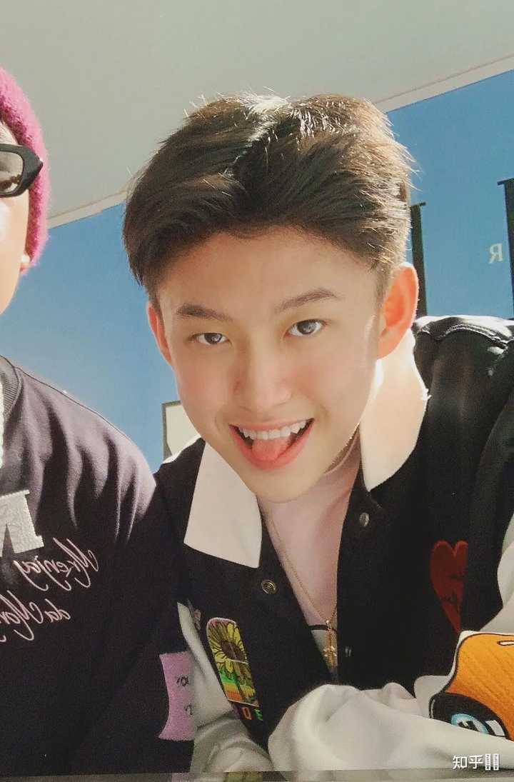 Rich Brian在说唱新世代有哪些奶帅的图片？ - 知乎