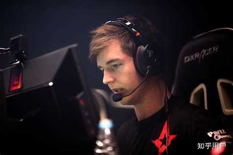 如何评价CSGO选手device退役又复出？ - 知乎