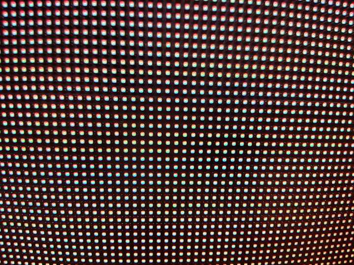 三星的microled背光lcd电视是不是比海信rgb miniled背光电视更高级？ - 知乎