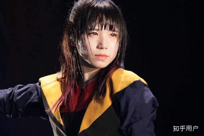 如何评价日本朋克偶像女团BiSH？ - 知乎