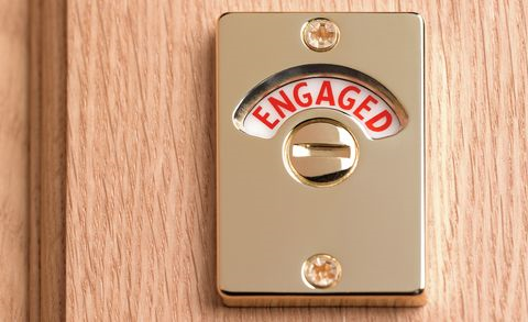 I am engaged在英语里是“我有约了”还是“我已经订婚了”？ - 知乎