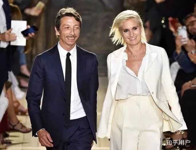 如何评价 Valentino 这个名牌和它的设计？ - 知乎