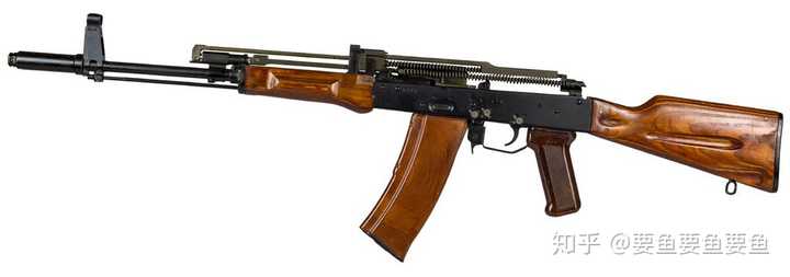 有没有大佬来闲谈一下AEK-971小家族是怎么一步步变成A545拉皮系列再到AK-107系列的？ - 知乎