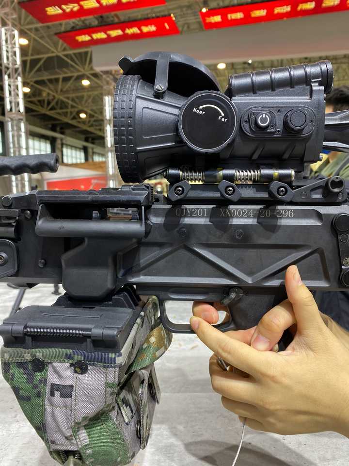 20式新枪族亮相中国航展，相较于95式枪族，它们有哪些优点？ - 知乎