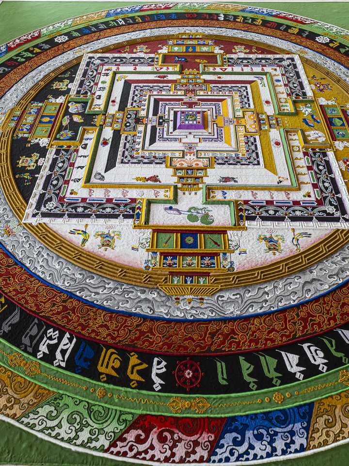 纯拍照 微单佳能 r8 r62选哪个? - 知乎