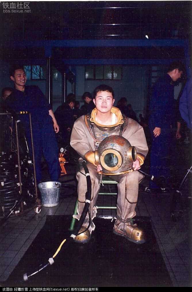 TF-12重装潜水是什么样的体验？ - 知乎