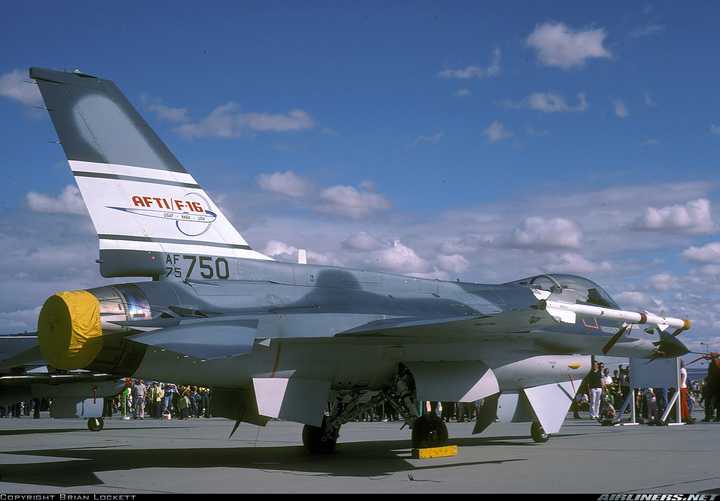 F-16“战隼”式战斗机各个分支型号区别是什么，哪个型号是最强的？ - 知乎