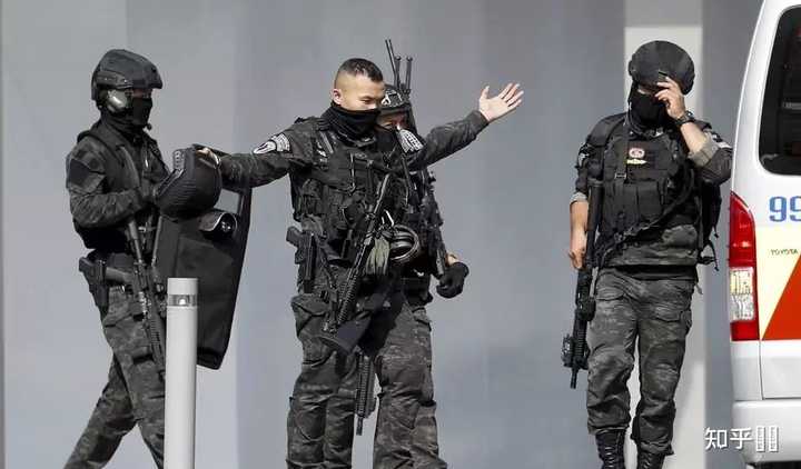 哪些国家的特警或执法单位装备了JPC一代或者2.0的战术背心？ - 知乎