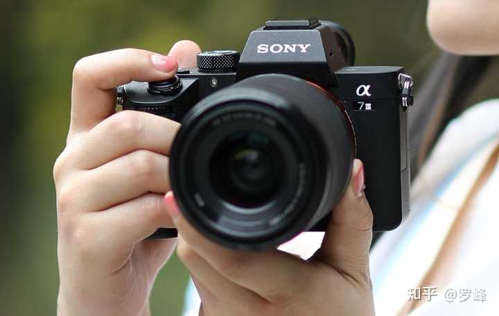 松下s5和索尼A7M3应该选择哪一个？ - 知乎
