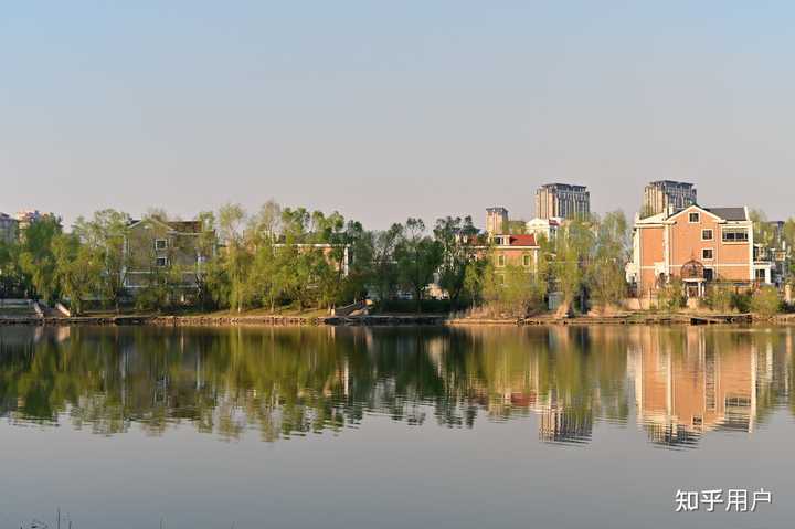 如何评价尼康z 24-120 f4 s ？ - 知乎