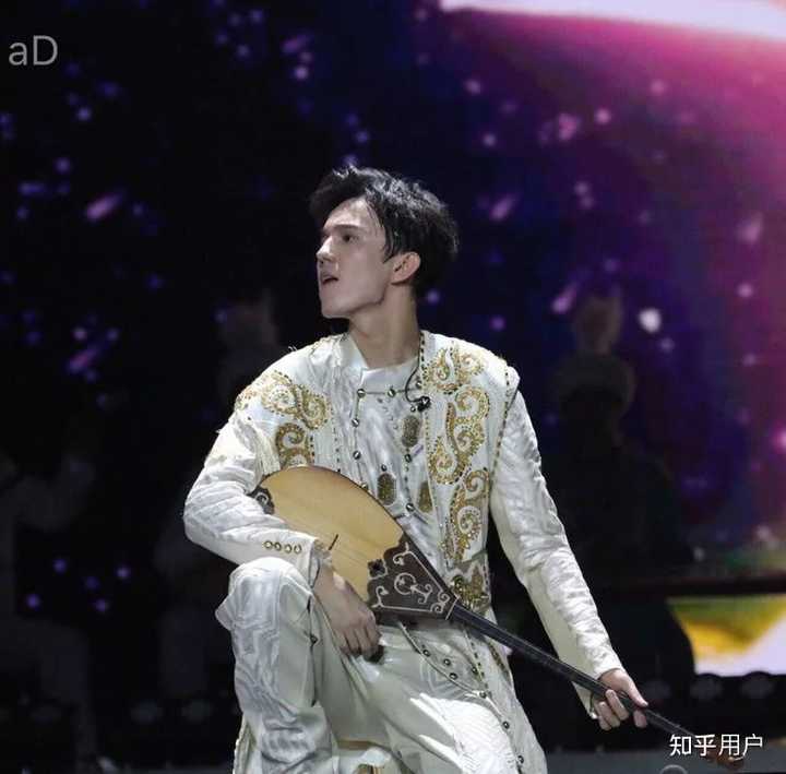 为什么外貌和唱功都顶尖的迪玛希在中国会糊得那么快？ - 知乎