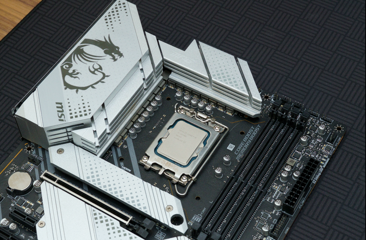 英特尔酷睿 i5-12490 F处理器在电商平台出现，中国大陆区特供型号，该款处理器有哪些亮点？ - 知乎