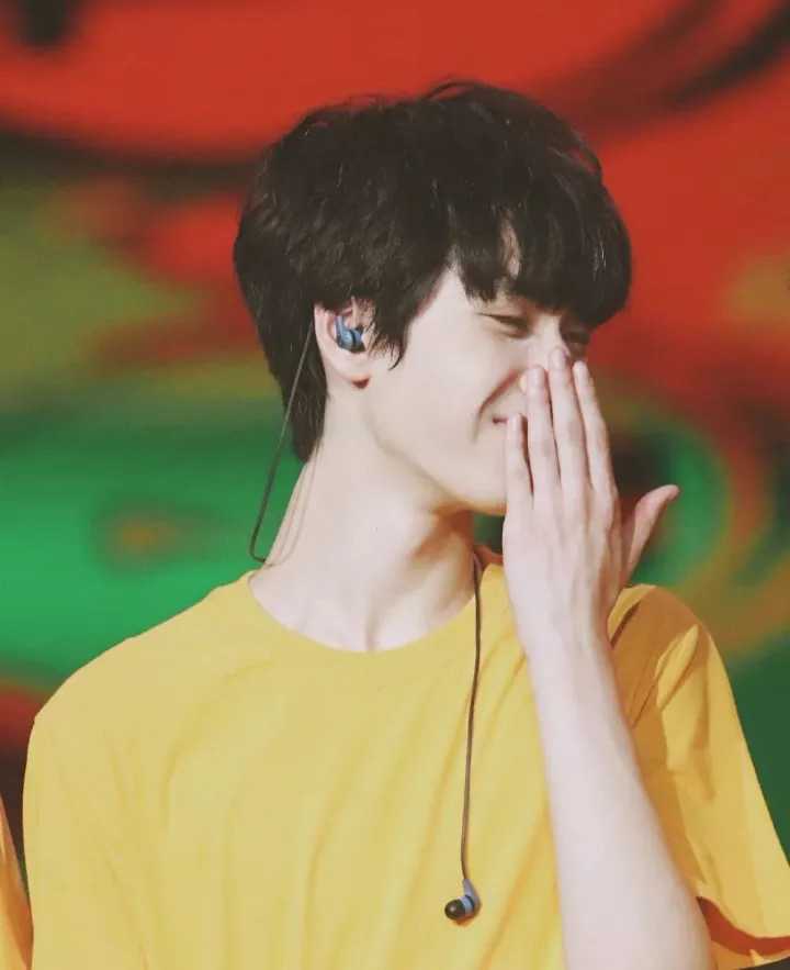 严浩翔的出圈神图都有哪些? - 知乎