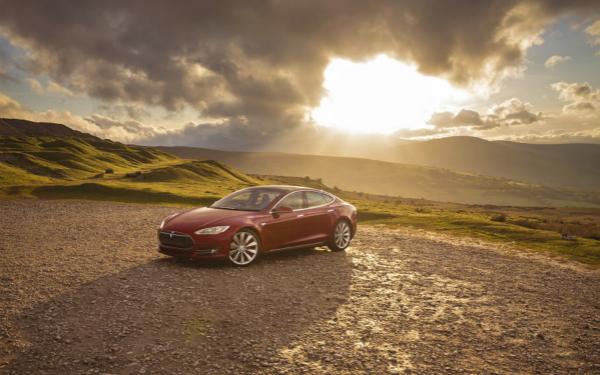 驾驶 Tesla Model S 是怎样一种体验？ - 知乎