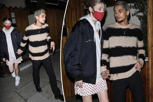 《亢奋》茱尔丝 jules - 知乎