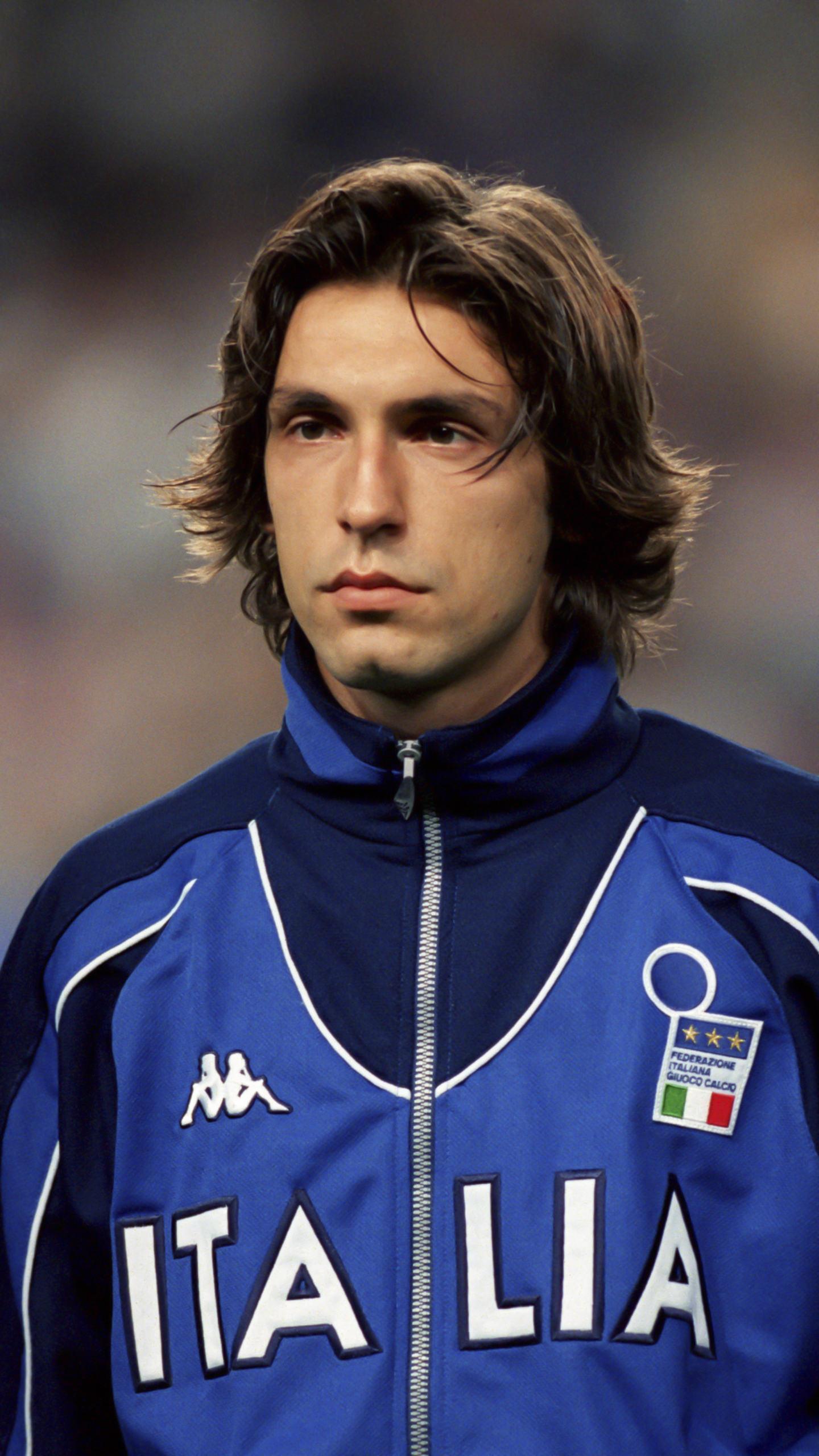 Mikko的足球战术视频：球场空间与肋部作业 - 知乎