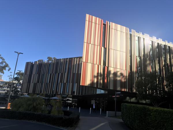再添 王炸”认可，麦考瑞大学同声传译硕士被纳入aiic院校名录！ 知乎