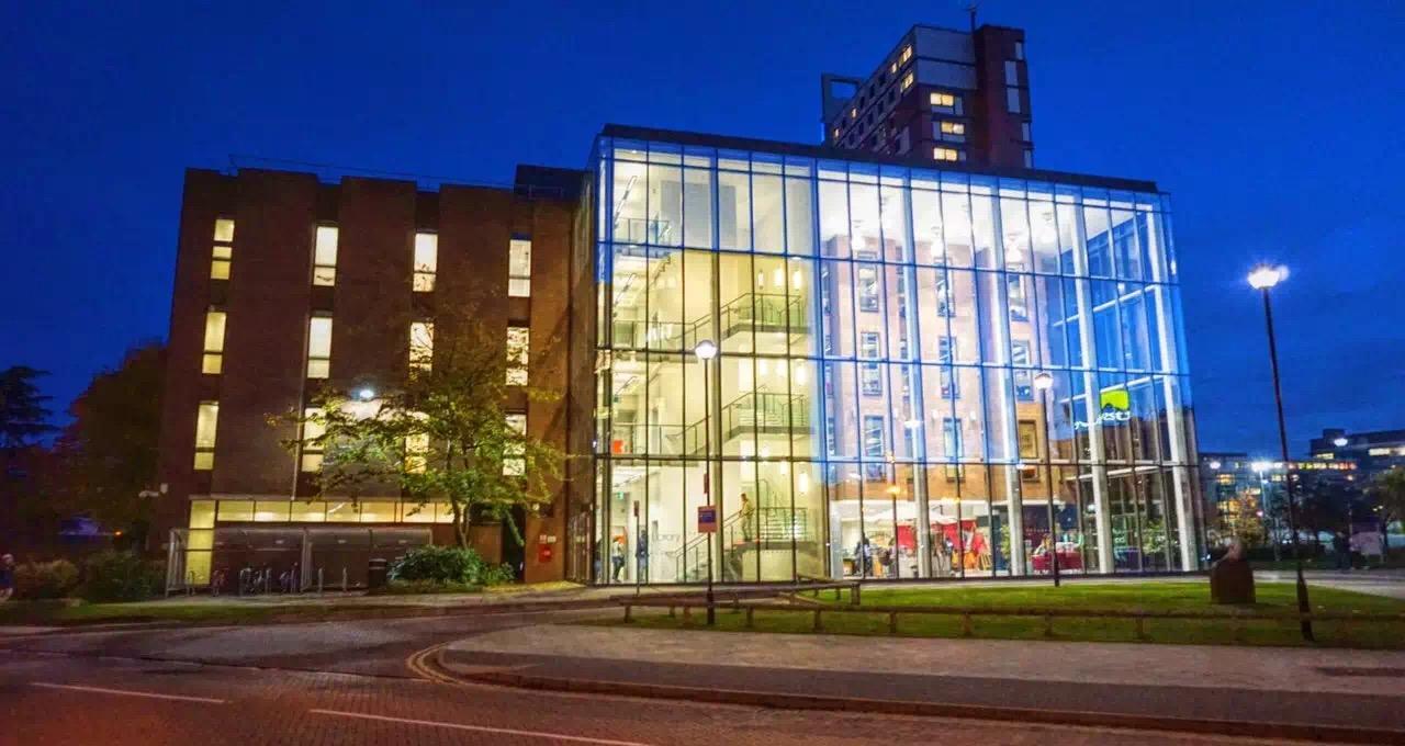 在阿斯顿大学(Aston University)就读是怎么样的一番体验？ - 知乎