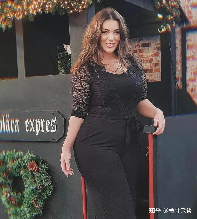 身材火辣的成熟女王，大码模特：cherella rowena - 知乎