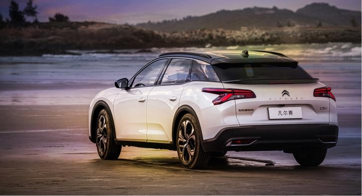 凡尔赛C5X定义“自命不凡”，这回法系车终于良心了？ - 知乎