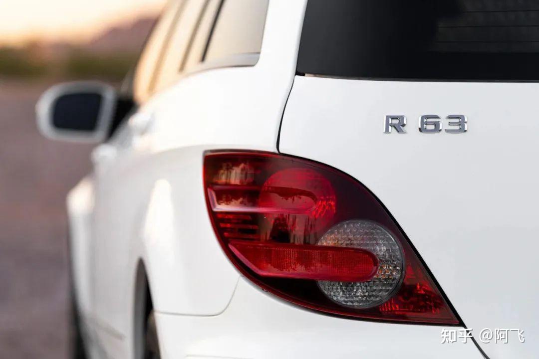 稀有程度堪比布加迪，奔驰R63 AMG史上最强MPV之一 - 知乎