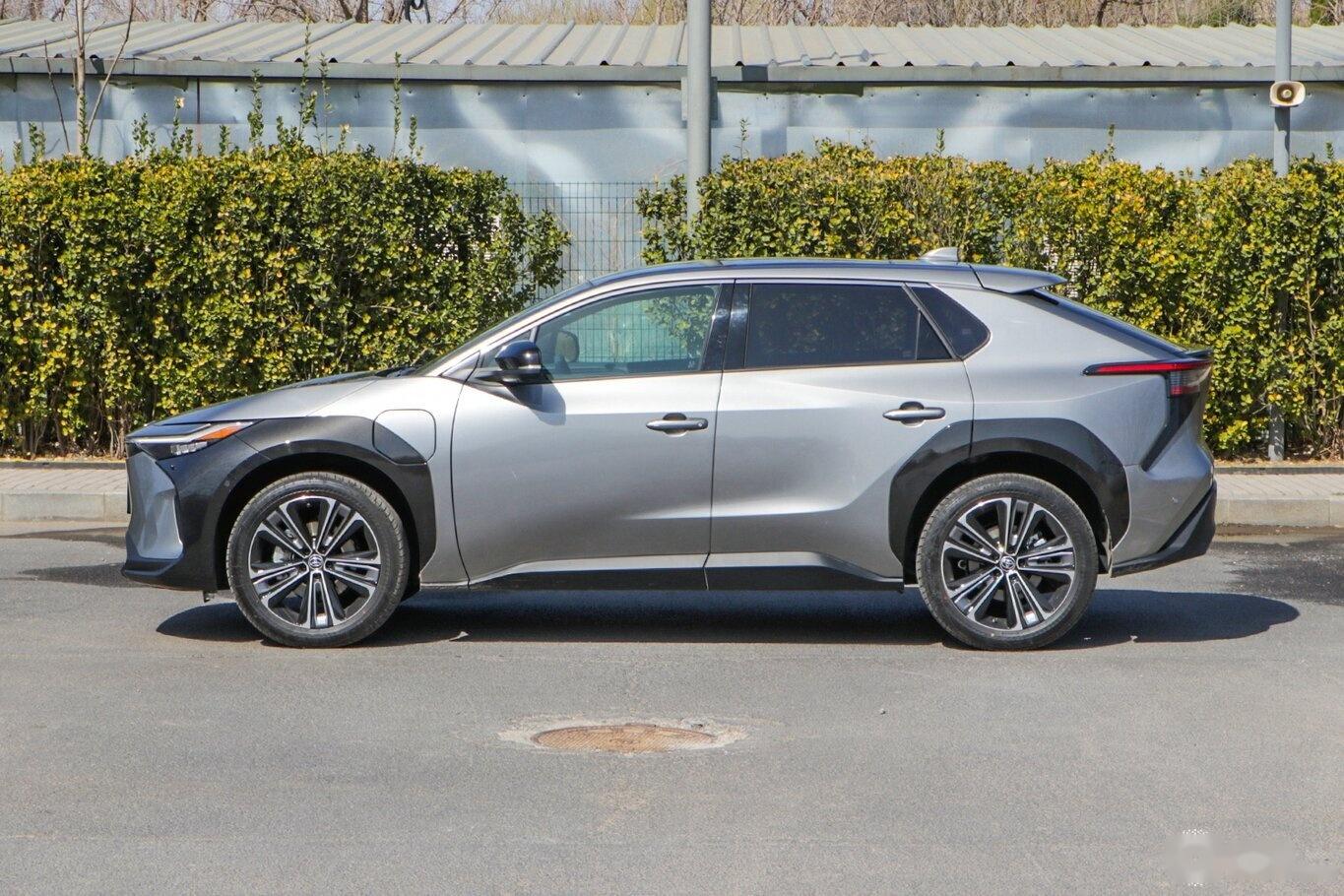 补贴后预售22万起 广汽丰田bZ4X将10月10日上市 - 知乎