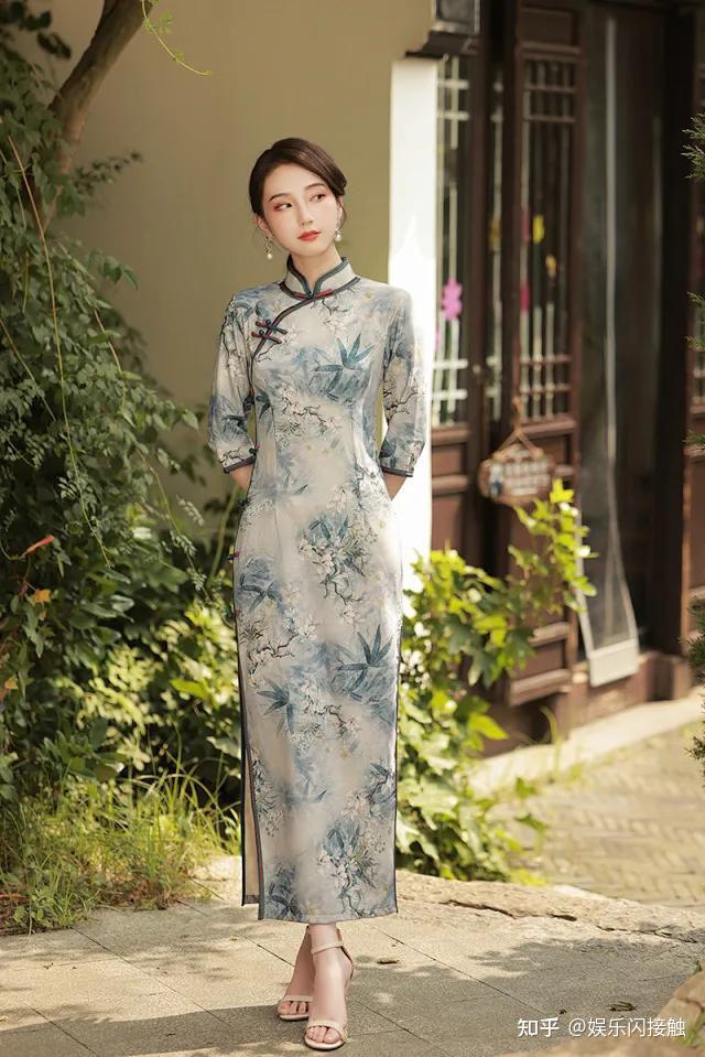 旗袍开衩,那一条充满欲望的时尚之缝,让旗袍美得更加惊艳! 知乎