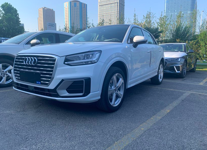 潍坊地区2020款奥迪Q2L实拍，配1.4T，售21.88万元起 - 知乎