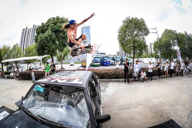 Vans是怎样在年轻人中树立品牌形象的？ - 知乎