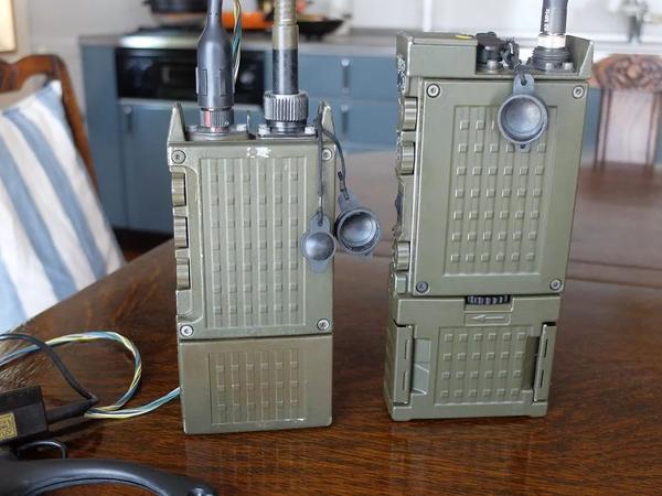 SEM-52A：德军VHF（超高频）军用便携式无线电设备 - 知乎