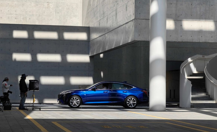 气场不输BBA！新款凯迪拉克CT5直接入手豪华型，不服来战！ - 知乎