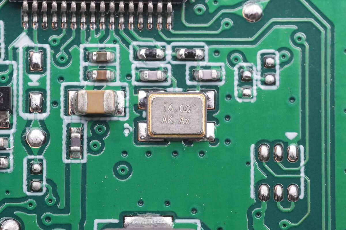 我们把奇瑞一款车上手机无线充电模块拆了，奇瑞车主过来看看用料 - 知乎