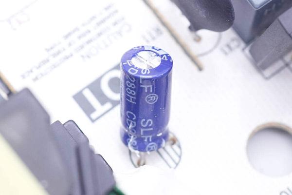 拆解报告：新日109W智能锂电专用充电器DZL481201 - 知乎