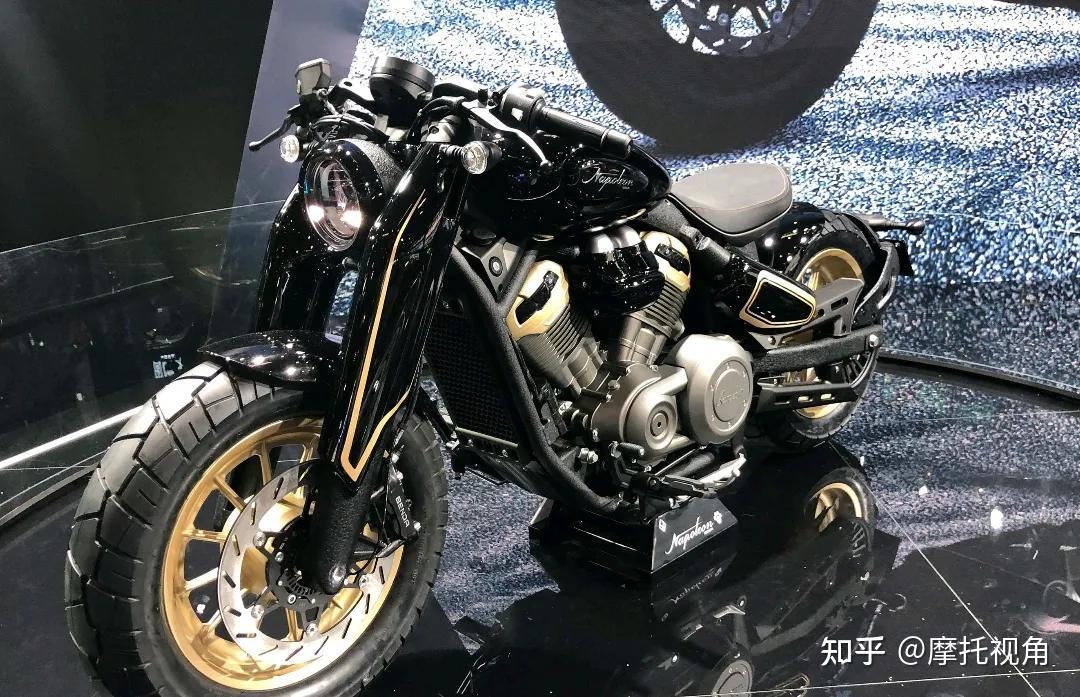 最近出的两款巡航摩托。春风clc450和无极cu525，看热度挺高的！你怎么看？ - 知乎
