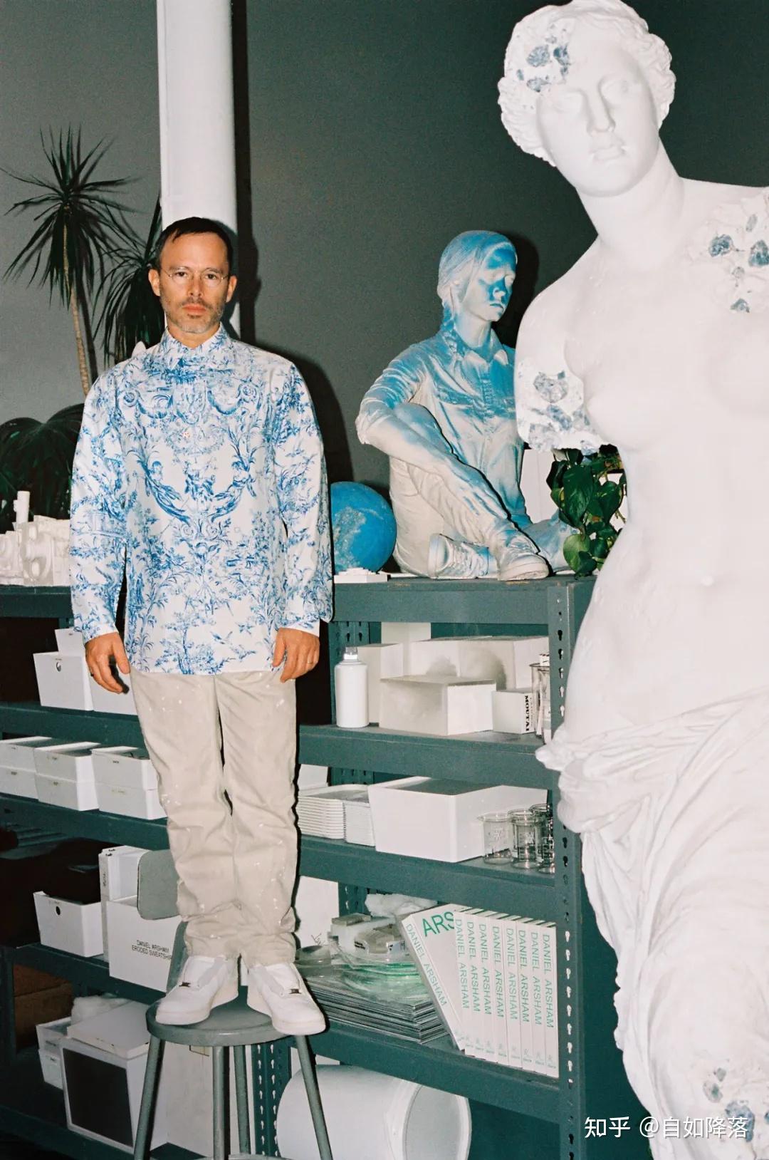 「破坏大王」Daniel Arsham | 一位预测未来的色弱艺术家 - 知乎