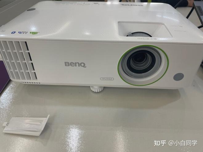 明基E592（明基e592投影仪）怎么样？体验半月优缺点评测 - 知乎
