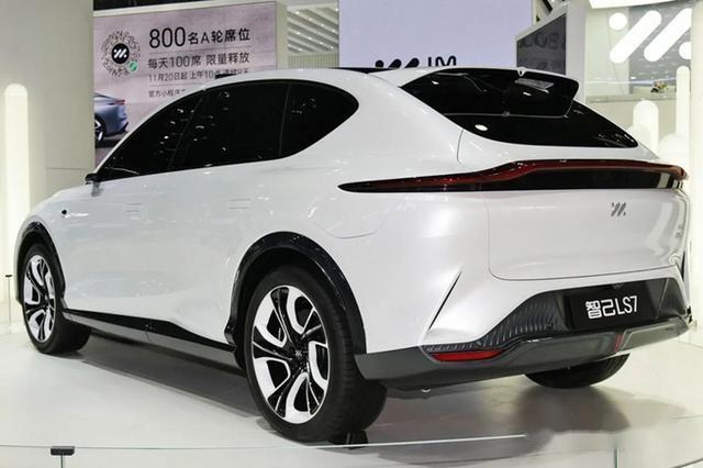 上汽智己LS7参数曝光 比蔚来ES8还大 预计售36.88万 - 知乎