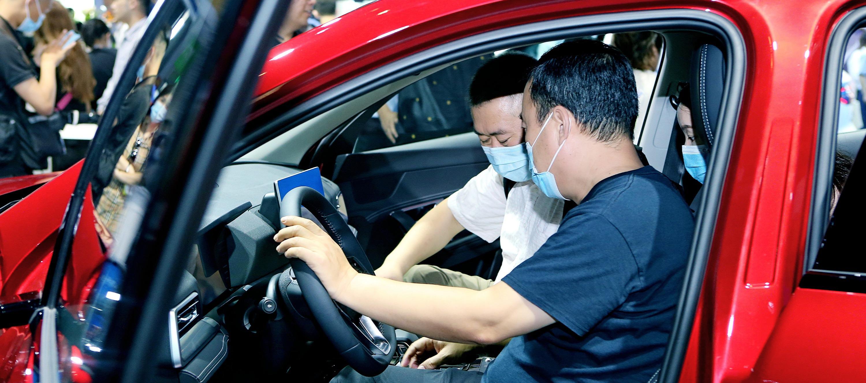 比亚迪全新DiLink3.0系统搭载2021款唐、宋PLUS亮相成都车展 - 知乎