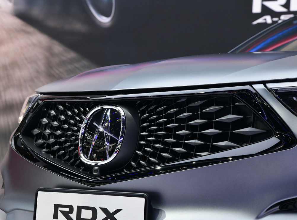 本田的杰作，同级唯一10AT变速箱，车宽超1米9配265马力 - 知乎