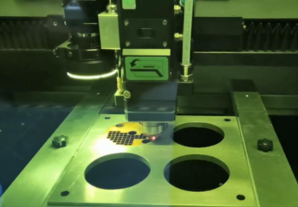 PCB制造中的激光直接成像 (LDI) - 知乎