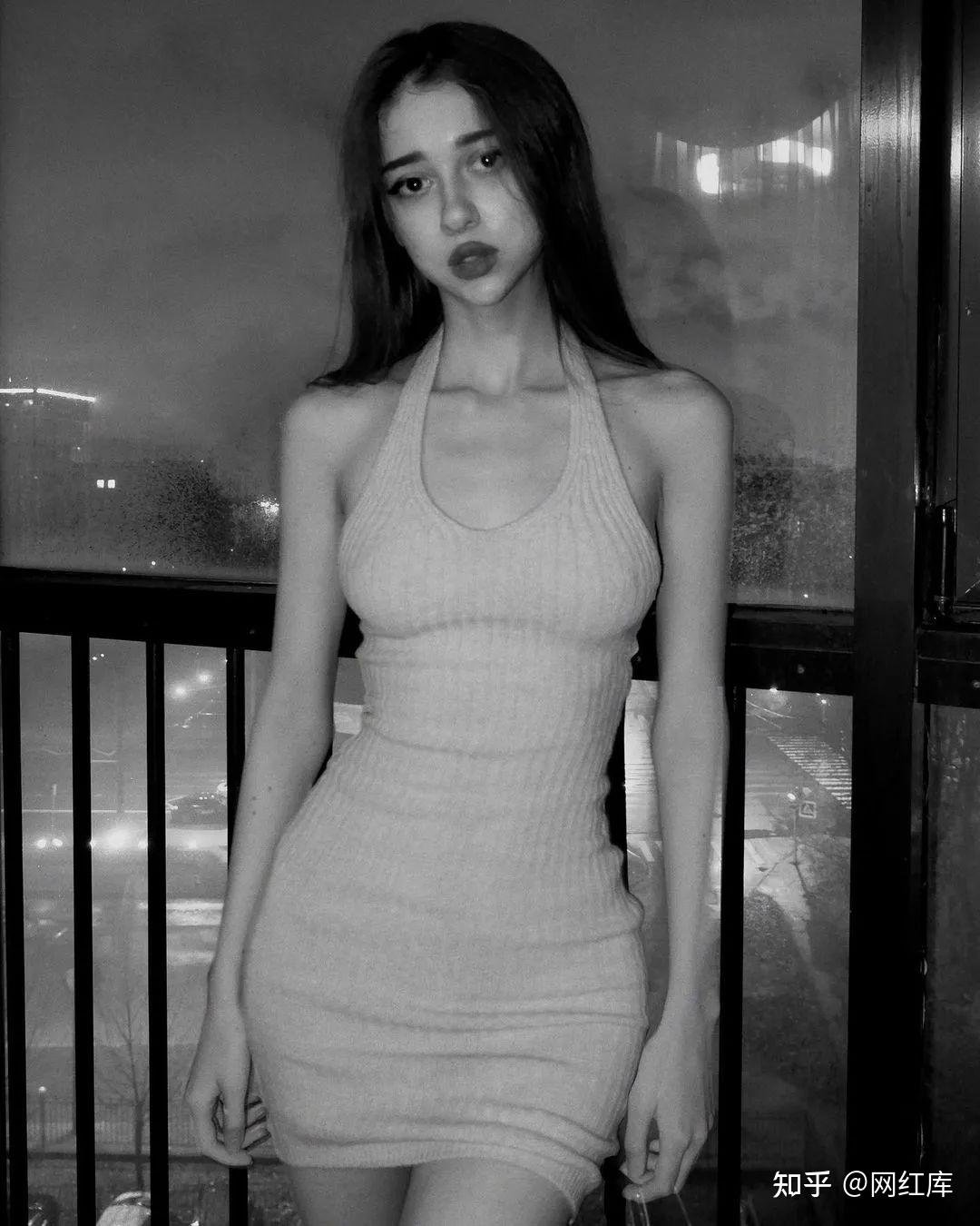 俄罗斯网红模特yumifka，小巧玲珑，纤细腰身 - 知乎